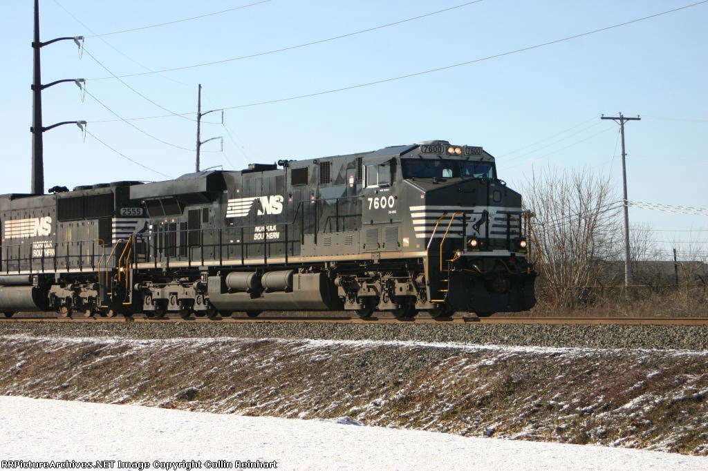 NS 7600